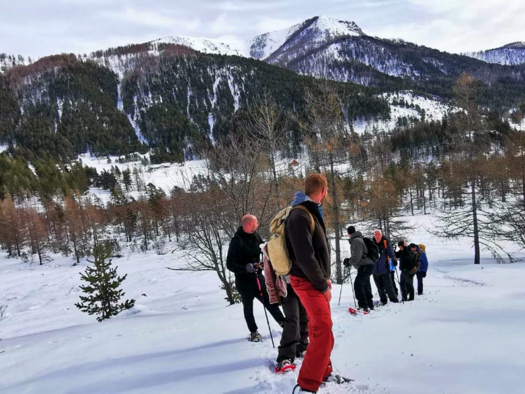 Randonnée raquettes à neiges Casterino et Team Building